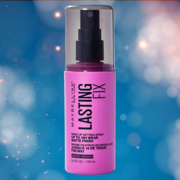 Say Goodbye to Breakouts: The 6 Best Setting Sprays for Acne Prone Skin